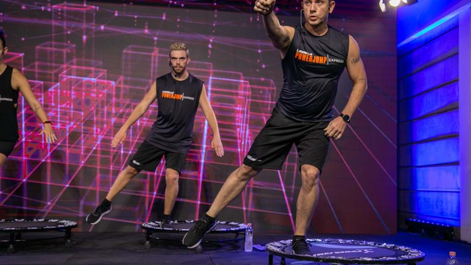 POWERJUMP EXPRESS: saiba tudo sobre a aula de jump de 30 minutos da Les Mills!