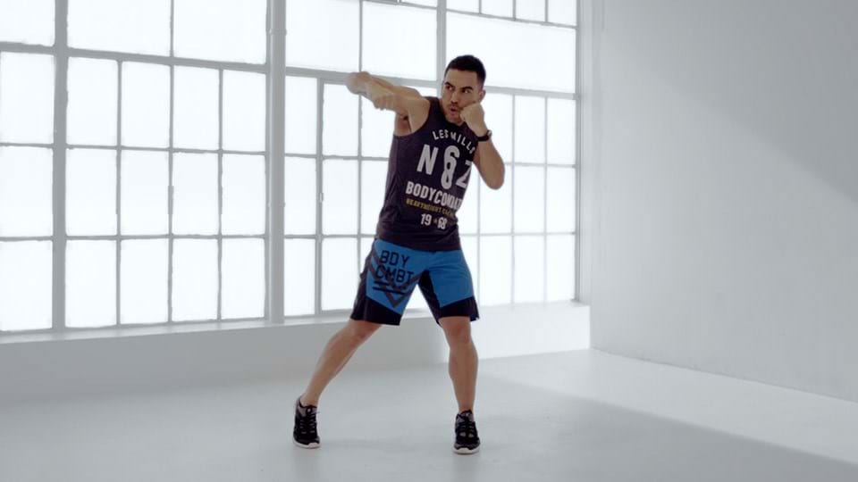 How to throw a hook – Les Mills